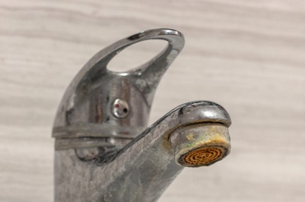 What Causes Rust On Faucets And How To Remove It | IVIGA Faucet Online Shop